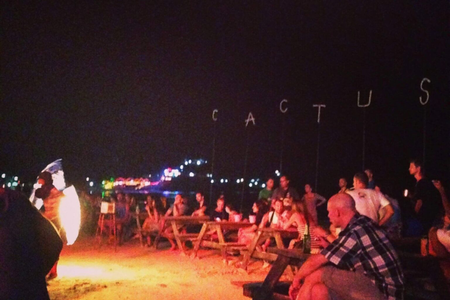 Cactus Bar Nachtleben Koh Phangan Thailand 2014 | Flashpacking4Life